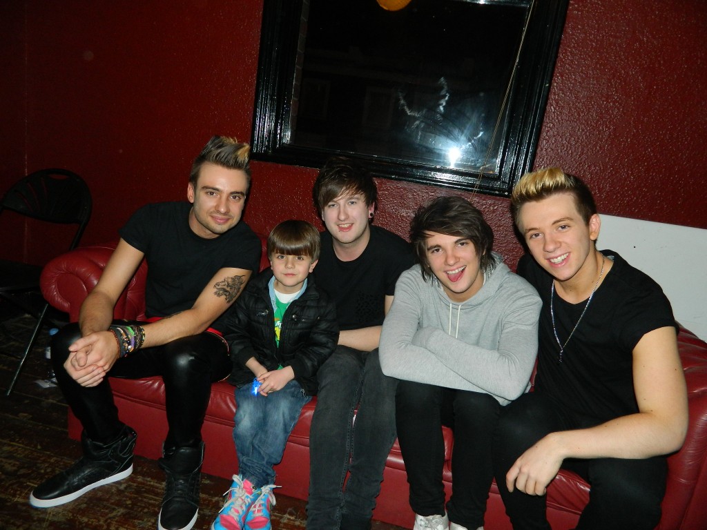 Room 94 – Con talks to the band backstage