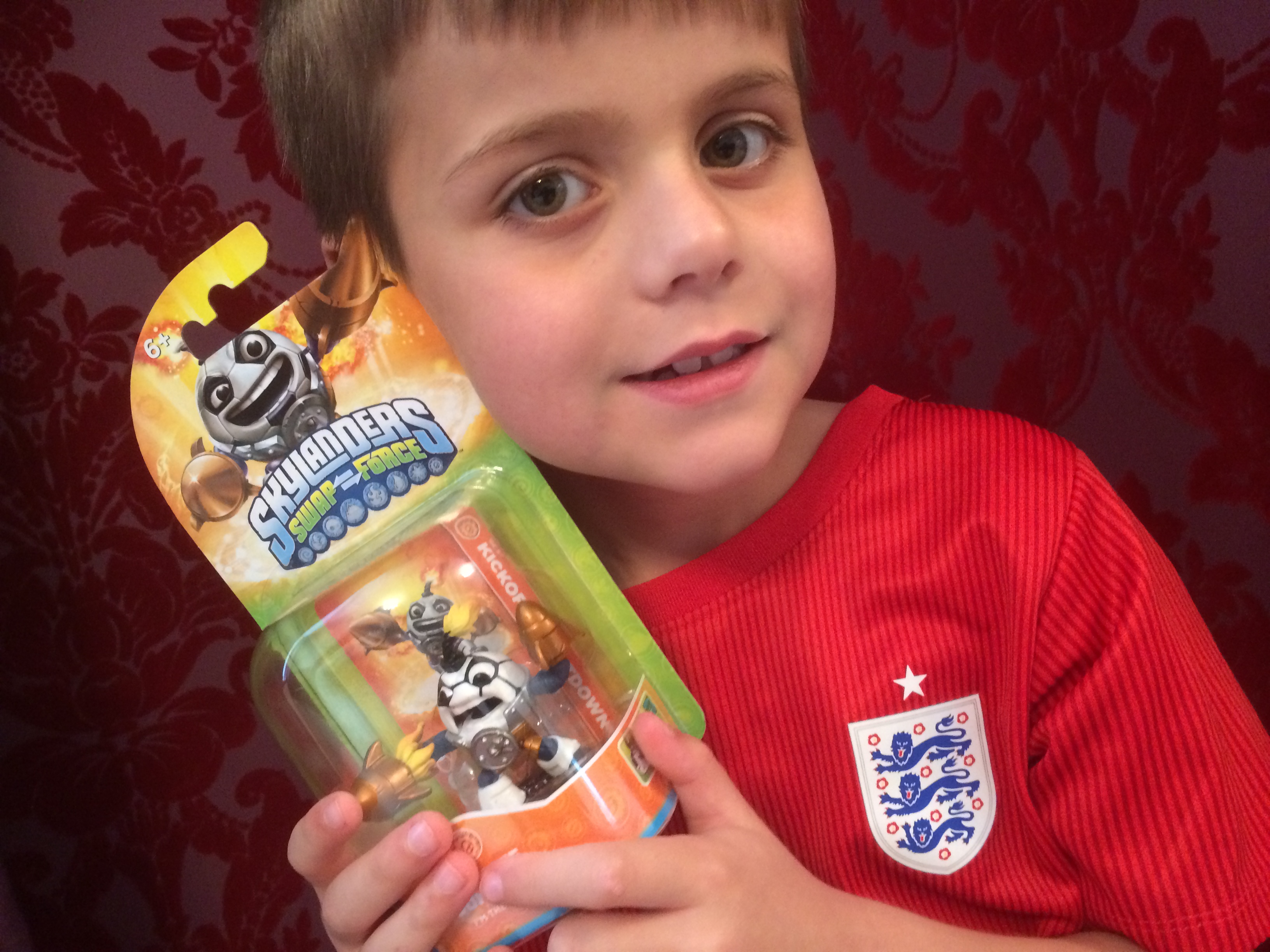 SKYLANDERS® CELEBRATES FOOTBALL FEVER WITH KICKOFF COUNTDOWN