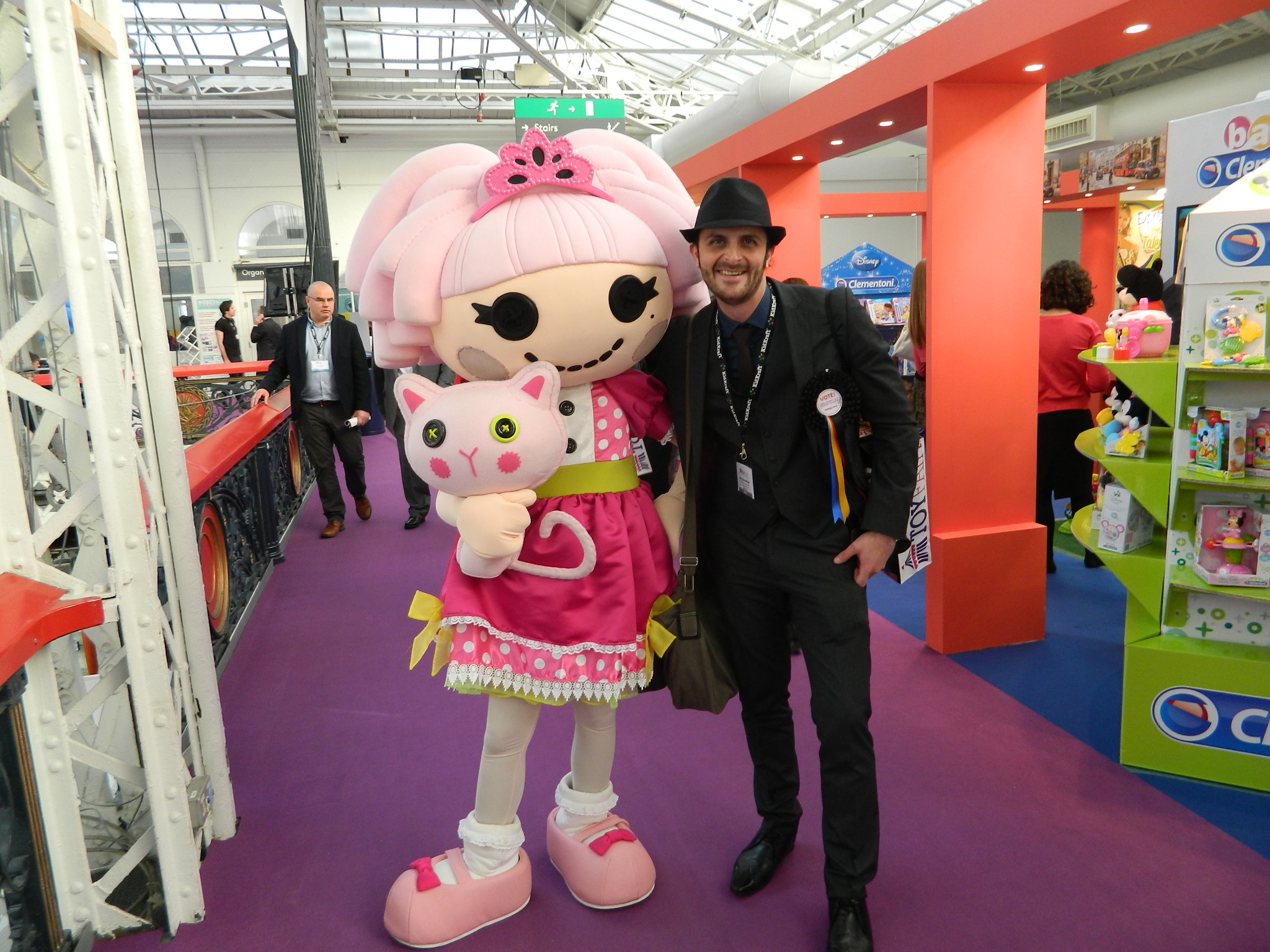 Toy Fair 2015: Dad and Yasmin meet the Characters of the Show!!!