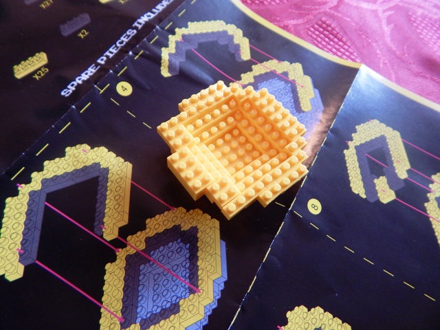 Paladone Retro Pac-Man Pixel Bricks