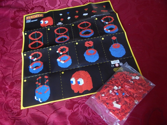 Paladone Retro Pac-Man Pixel Bricks