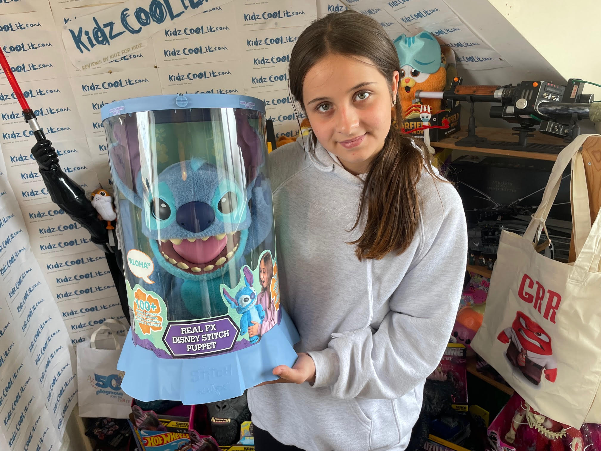 Wow! Stuff – Real FX Disney Stitch Puppet